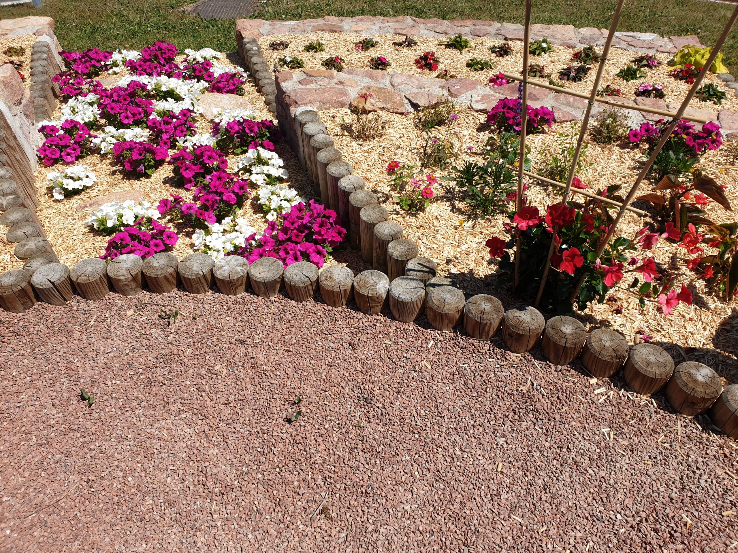Gravillons roses 2/6 - Chiaverina - Vente en sac, vrac ou big-bag ...